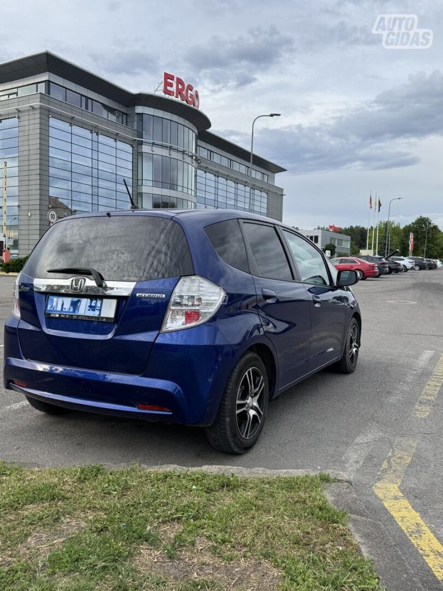 Blue Honda Jazz 2011 in Vilnius, with an engine capacity of 1.30 L and mileage of 254 thousand km for 4700 €, photo 3 on AUTOMOTO.COM.LV