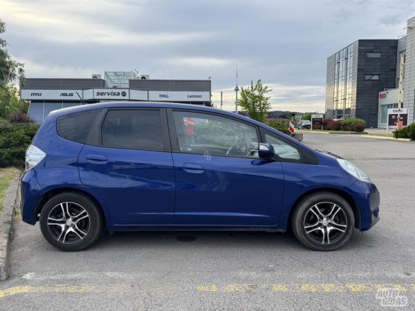 Zils Honda Jazz 2011 Viļņa, ar dzinēja tilpumu 1.30 L un nobraukumu 254 tūkst. km par 4700 €, foto 4 vietnē AUTOMOTO.COM.LV