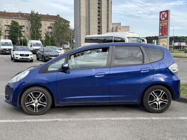 Zils Honda Jazz 2011 Viļņa, ar dzinēja tilpumu 1.30 L un nobraukumu 254 tūkst. km par 4700 €, foto 7 vietnē AUTOMOTO.COM.LV
