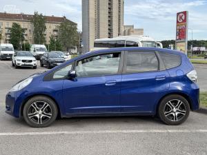 Blue Honda Jazz 2011 in Vilnius, with an engine capacity of 1.30 L and mileage of 254 thousand km for 4700 €, photo 8 on AUTOMOTO.COM.LV