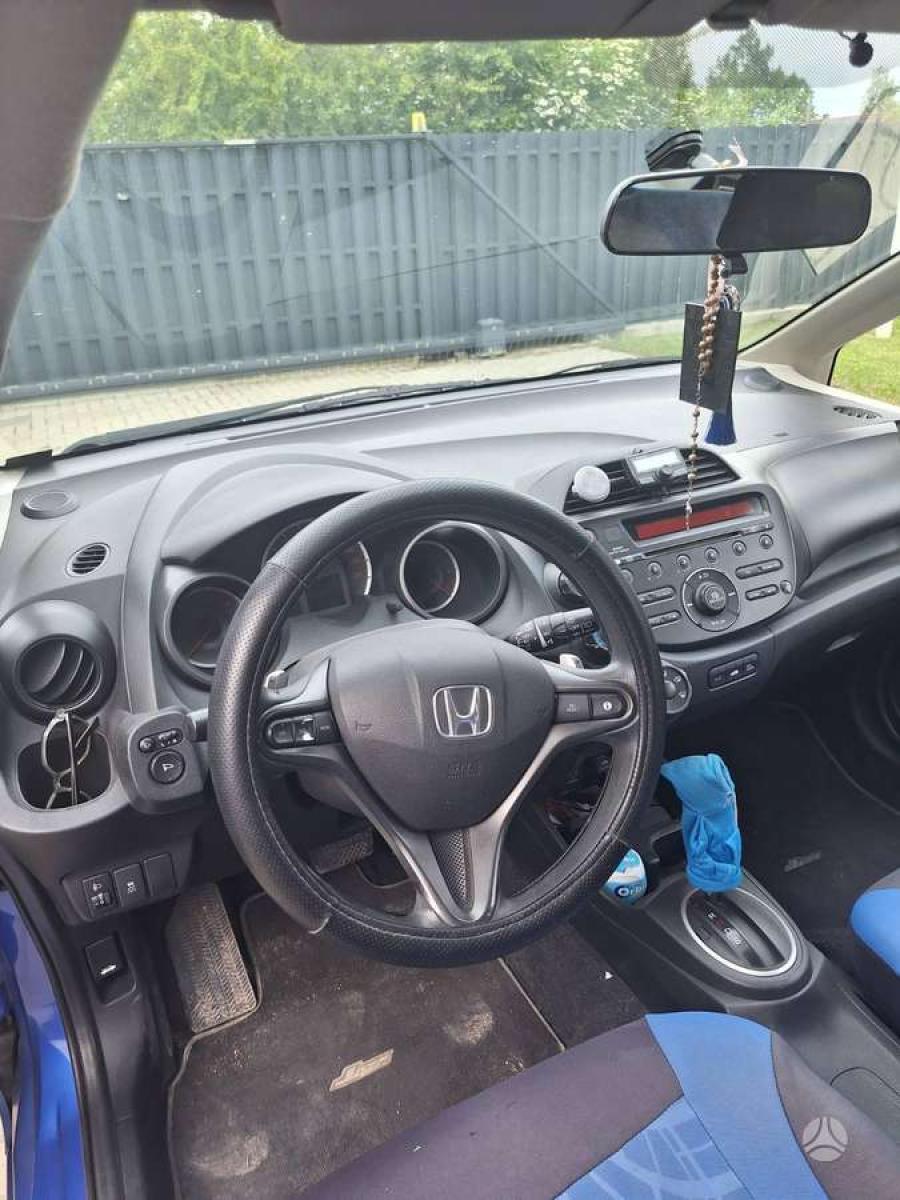 Zils Honda Jazz 2012 Klaipėda, ar dzinēja tilpumu 1.34 L un nobraukumu 255 tūkst. km par 3950 €, foto 3 vietnē AUTOMOTO.COM.LV