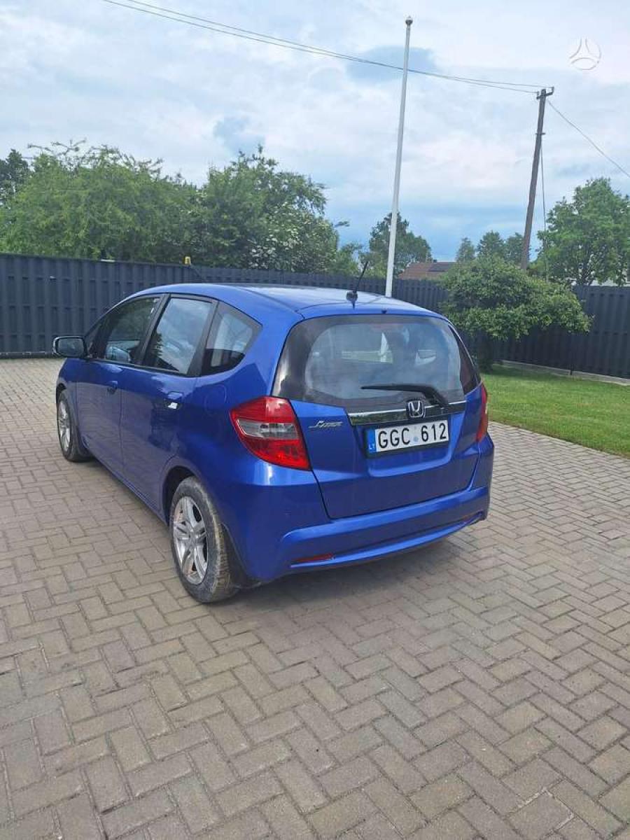 Zils Honda Jazz 2012 Klaipėda, ar dzinēja tilpumu 1.34 L un nobraukumu 255 tūkst. km par 3950 €, foto 9 vietnē AUTOMOTO.COM.LV