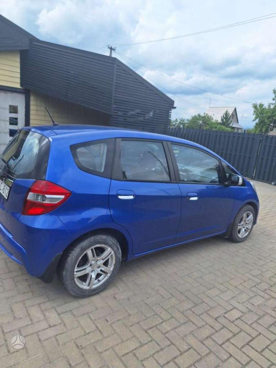 Zils Honda Jazz 2012 Klaipėda, ar dzinēja tilpumu 1.34 L un nobraukumu 255 tūkst. km par 3950 €, foto 10 vietnē AUTOMOTO.COM.LV