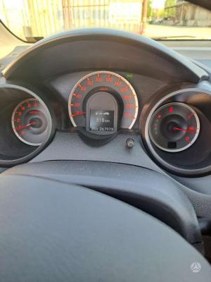 Zils Honda Jazz 2012 Klaipėda, ar dzinēja tilpumu 1.34 L un nobraukumu 255 tūkst. km par 3950 €, foto 11 vietnē AUTOMOTO.COM.LV