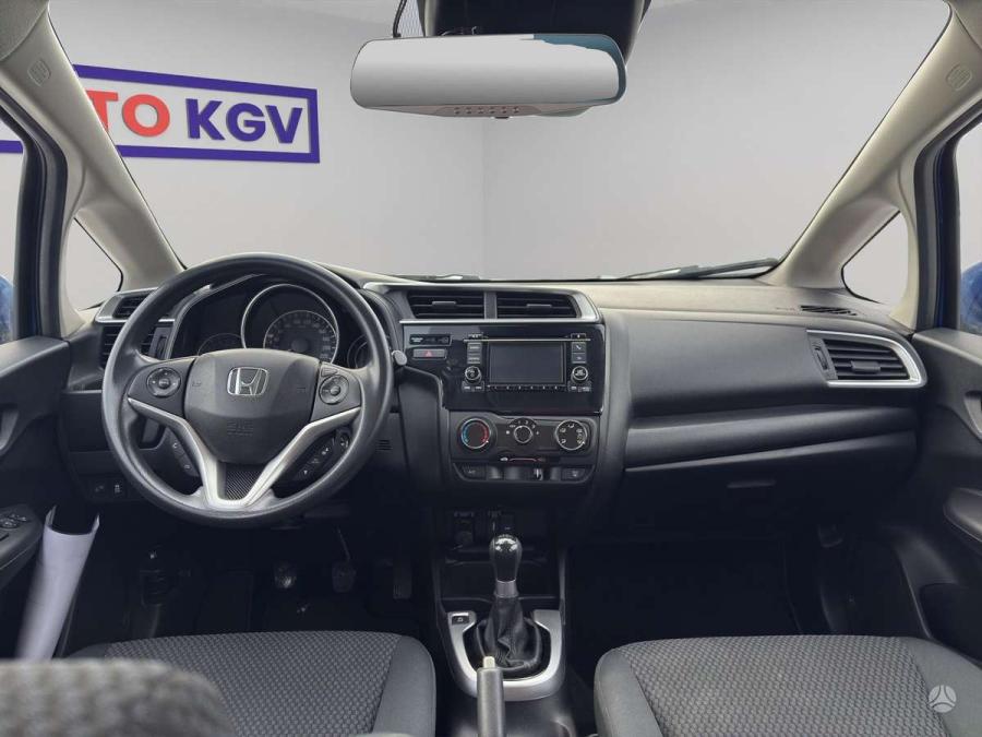 Синий Хонда Джаз 2018 в Каунас, объемом двигателя 1.30 л и пробегом 47 тыс. км за 10499 €, фото 11 на AUTOMOTO.COM.LV