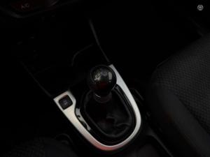 Blue Honda Jazz 2018 in Kaunas, with an engine capacity of 1.30 L and mileage of 47 thousand km for 10499 €, photo 15 on AUTOMOTO.COM.LV