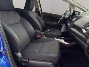 Zils Honda Jazz 2018 Kauņa, ar dzinēja tilpumu 1.30 L un nobraukumu 47 tūkst. km par 10499 €, foto 7 vietnē AUTOMOTO.COM.LV