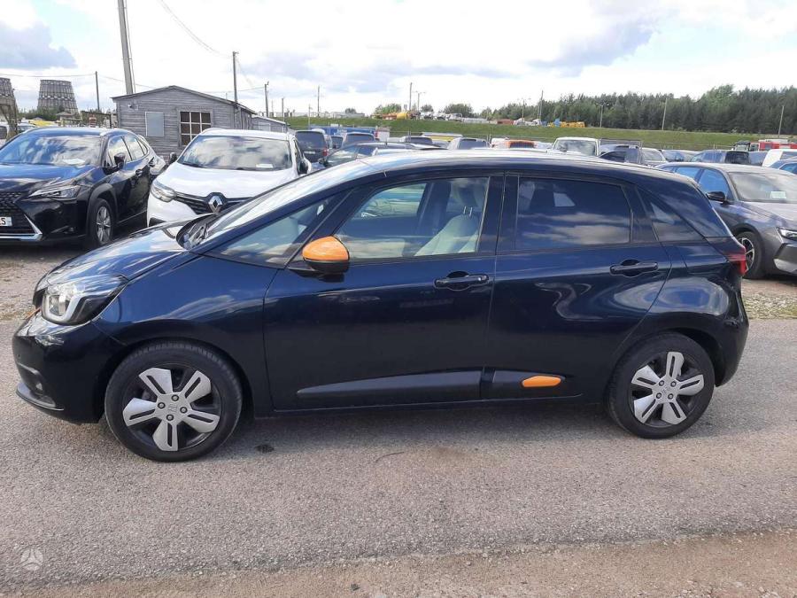 Zils Honda Jazz 2021 Viļņa, ar dzinēja tilpumu 1.50 L un nobraukumu 180 tūkst. km par 13900 €, foto 3 vietnē AUTOMOTO.COM.LV