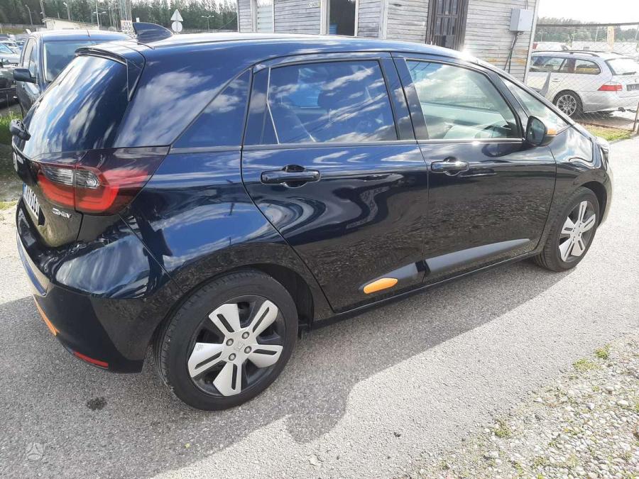 Zils Honda Jazz 2021 Viļņa, ar dzinēja tilpumu 1.50 L un nobraukumu 180 tūkst. km par 13900 €, foto 6 vietnē AUTOMOTO.COM.LV