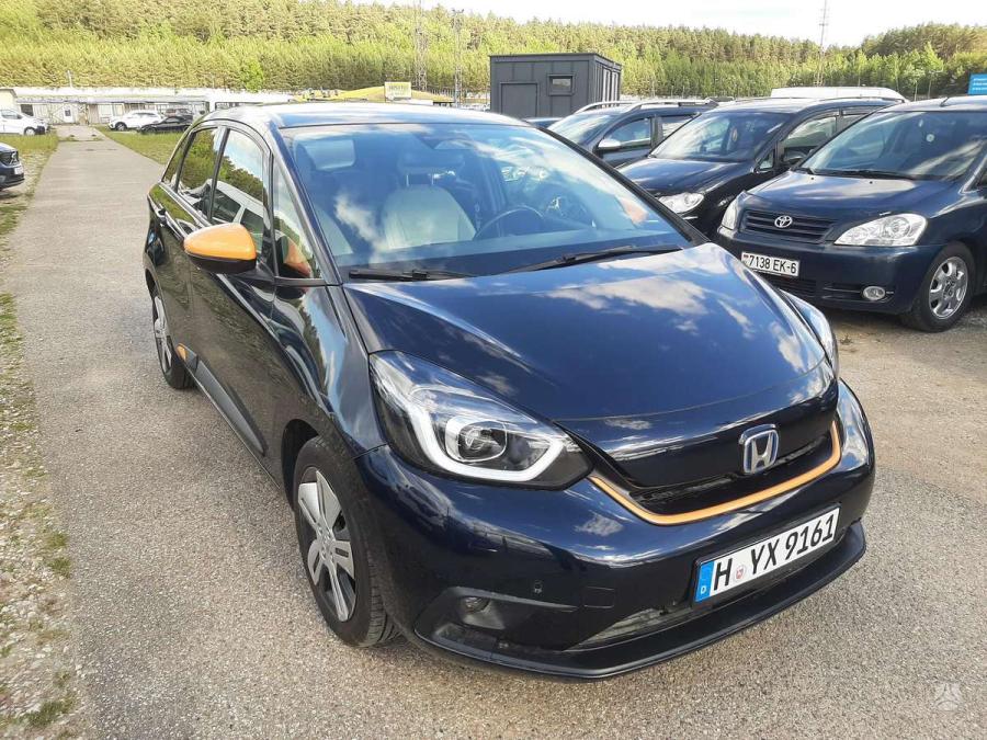 Zils Honda Jazz 2021 Viļņa, ar dzinēja tilpumu 1.50 L un nobraukumu 180 tūkst. km par 13900 €, foto 9 vietnē AUTOMOTO.COM.LV