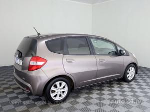 Brown Honda Jazz 2011 in Tallinn, with an engine capacity of 1.30 L and mileage of 108 thousand km for 2499 €, photo 4 on AUTOMOTO.COM.LV