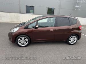 Brown Honda Jazz 2012 in Tallinn, with an engine capacity of 1.30 L and mileage of 132 thousand km for 4700 €, photo 3 on AUTOMOTO.COM.LV
