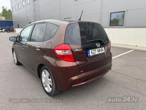 Brown Honda Jazz 2012 in Tallinn, with an engine capacity of 1.30 L and mileage of 132 thousand km for 4700 €, photo 6 on AUTOMOTO.COM.LV