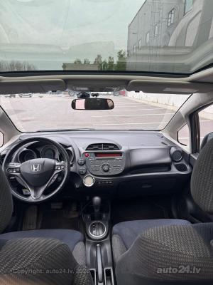 Brown Honda Jazz 2012 in Tallinn, with an engine capacity of 1.30 L and mileage of 132 thousand km for 4700 €, photo 11 on AUTOMOTO.COM.LV