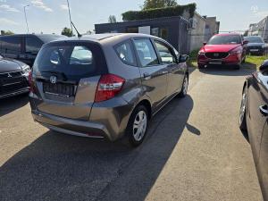 Brown Honda Jazz 2014 in Siauliai, with an engine capacity of 1.20 L and mileage of 85 thousand km for 4900 €, photo 5 on AUTOMOTO.COM.LV
