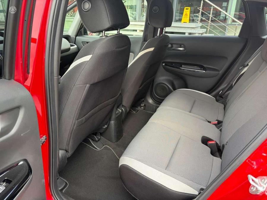Red Honda Jazz Crosstar 2021 in Vilnius, with an engine capacity of 1.50 L and mileage of 125 thousand km for 17500 €, photo 8 on AUTOMOTO.COM.LV