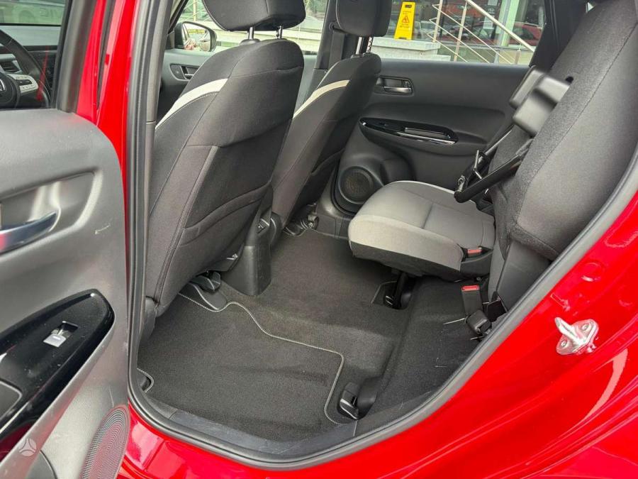 Red Honda Jazz Crosstar 2021 in Vilnius, with an engine capacity of 1.50 L and mileage of 125 thousand km for 17500 €, photo 9 on AUTOMOTO.COM.LV