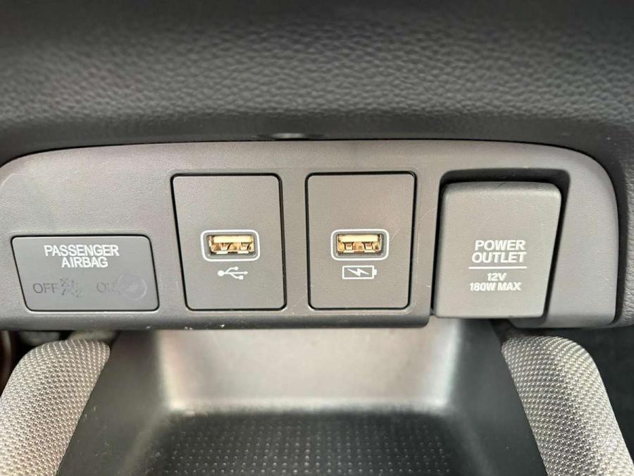 Red Honda Jazz Crosstar 2021 in Vilnius, with an engine capacity of 1.50 L and mileage of 125 thousand km for 17500 €, photo 22 on AUTOMOTO.COM.LV