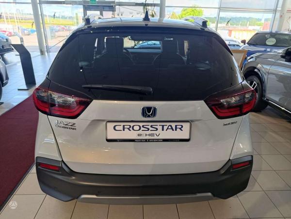 Balts Honda Jazz Crosstar 2026 Viļņa, ar dzinēja tilpumu 1.50 L un nobraukumu 11 tūkst. km par 25490 €, foto 4 vietnē AUTOMOTO.COM.LV