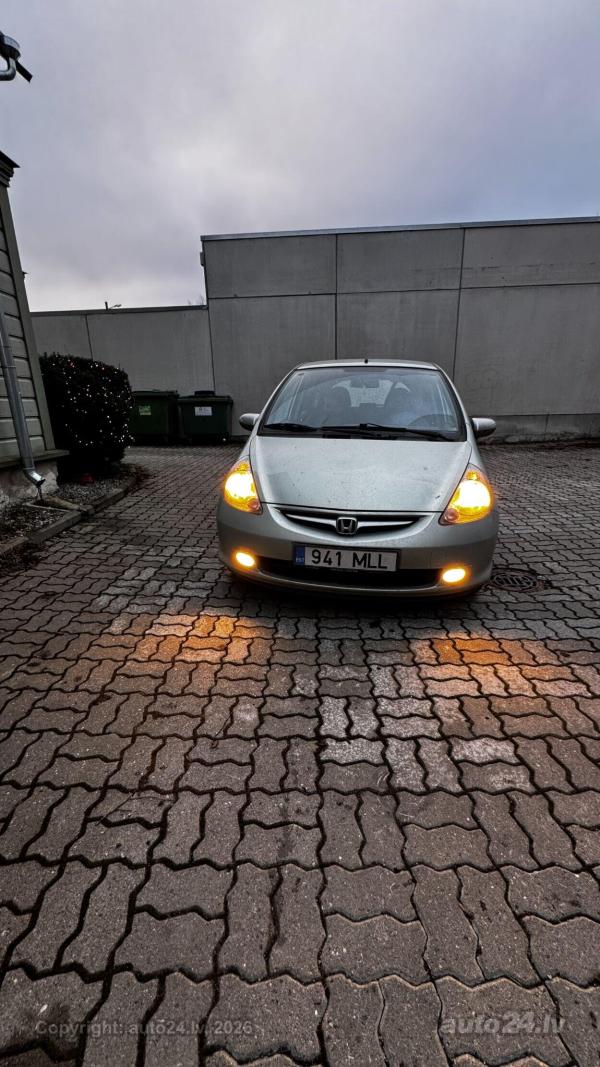 Zaļš Honda Jazz 2008 Tallina, ar dzinēja tilpumu 1.30 L un nobraukumu 80 tūkst. km par 1990 €, foto 1 vietnē AUTOMOTO.COM.LV