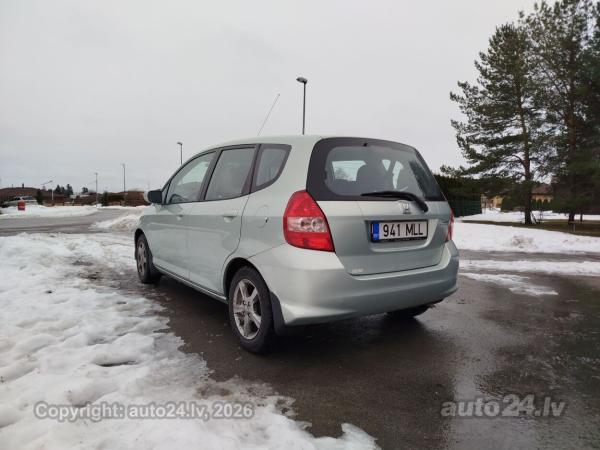 Zaļš Honda Jazz 2008 Tallina, ar dzinēja tilpumu 1.30 L un nobraukumu 80 tūkst. km par 3500 €, foto 8 vietnē AUTOMOTO.COM.LV