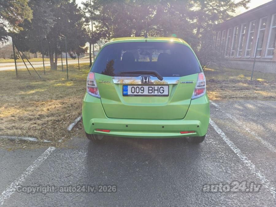 Green Honda Jazz 2012 in Tallinn, with an engine capacity of 1.30 L and mileage of 126 thousand km for 4200 €, photo 6 on AUTOMOTO.COM.LV