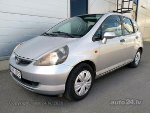 Grey Honda Jazz 2002 in Tartu, with an engine capacity of 1.30 L and mileage of 250 thousand km for 1290 €, photo  on AUTOMOTO.COM.LV
