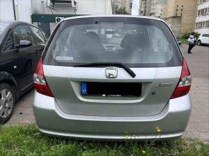 Pelēks Honda Jazz 2002 Viļņa, ar dzinēja tilpumu 1.25 L un nobraukumu 207 tūkst. km par 425 €, foto 7 vietnē AUTOMOTO.COM.LV