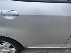 Pelēks Honda Jazz 2002 Viļņa, ar dzinēja tilpumu 1.25 L un nobraukumu 207 tūkst. km par 425 €, foto 11 vietnē AUTOMOTO.COM.LV