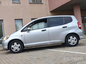 Grey Honda Jazz 2002 in Jelgava, with an engine capacity of 1.30 L and mileage of 0 thousand km for 1690 €, photo 8 on AUTOMOTO.COM.LV