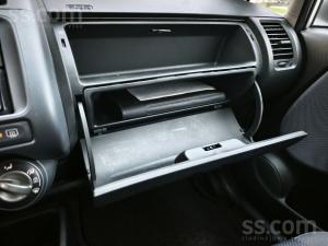Grey Honda Jazz 2002 in Jelgava, with an engine capacity of 1.30 L and mileage of 0 thousand km for 1690 €, photo 16 on AUTOMOTO.COM.LV