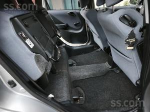 Grey Honda Jazz 2002 in Jelgava, with an engine capacity of 1.30 L and mileage of 0 thousand km for 1690 €, photo 20 on AUTOMOTO.COM.LV