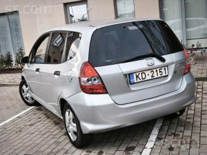 Grey Honda Jazz 2002 in Jelgava, with an engine capacity of 1.30 L and mileage of 0 thousand km for 1690 €, photo 33 on AUTOMOTO.COM.LV