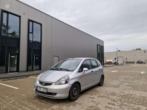 Pelēks Honda Jazz 2003 Viļņa, ar dzinēja tilpumu 1.34 L un nobraukumu 244 tūkst. km par 999 €, foto  vietnē AUTOMOTO.COM.LV