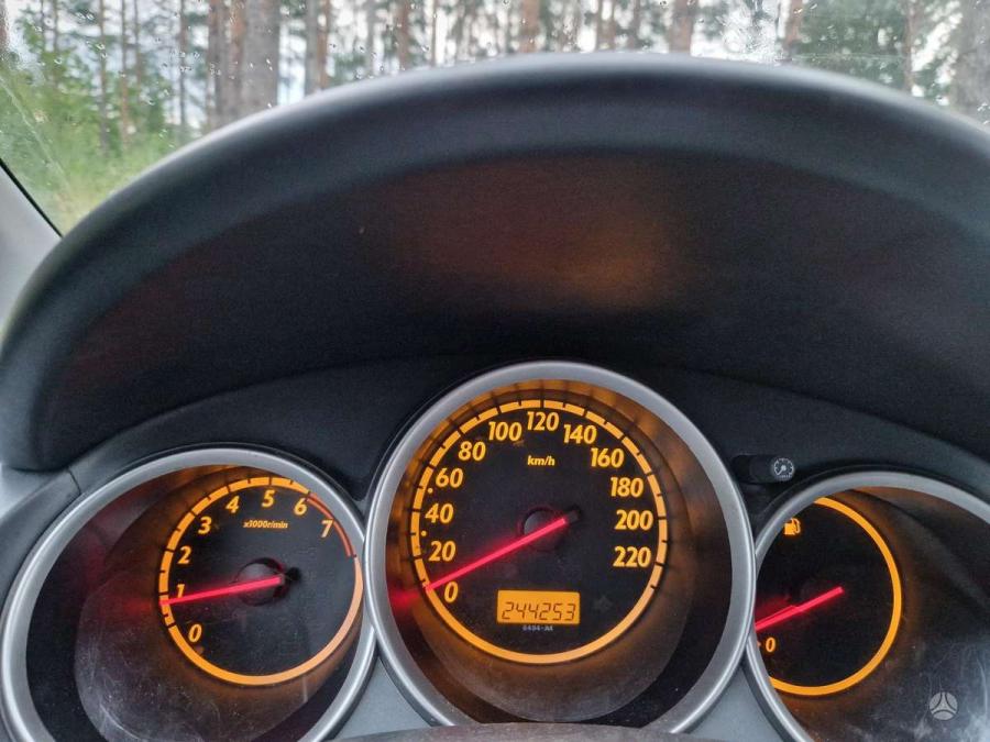 Pelēks Honda Jazz 2003 Viļņa, ar dzinēja tilpumu 1.34 L un nobraukumu 244 tūkst. km par 999 €, foto 14 vietnē AUTOMOTO.COM.LV