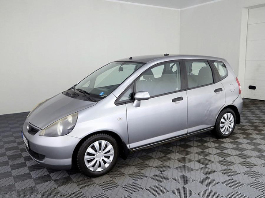 Pelēks Honda Jazz 2004 Tallina, ar dzinēja tilpumu 1.30 L un nobraukumu 175 tūkst. km par 399 €, foto 3 vietnē AUTOMOTO.COM.LV