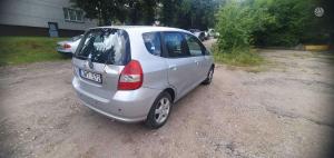 Grey Honda Jazz 2004 in Kaunas, with an engine capacity of 1.30 L and mileage of 200 thousand km for 1100 €, photo 5 on AUTOMOTO.COM.LV