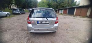Grey Honda Jazz 2004 in Kaunas, with an engine capacity of 1.30 L and mileage of 200 thousand km for 1100 €, photo 6 on AUTOMOTO.COM.LV