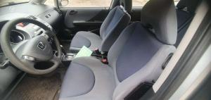 Grey Honda Jazz 2004 in Kaunas, with an engine capacity of 1.30 L and mileage of 200 thousand km for 1100 €, photo 8 on AUTOMOTO.COM.LV