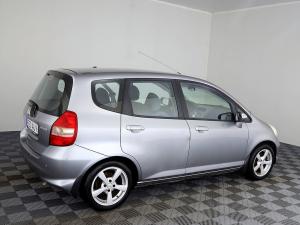 Pelēks Honda Jazz 2005 Tallina, ar dzinēja tilpumu 1.30 L un nobraukumu 164 tūkst. km par 599 €, foto 11 vietnē AUTOMOTO.COM.LV