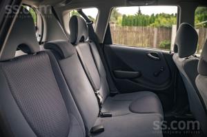 Grey Honda Jazz 2005 in Riga, with an engine capacity of 1.40 L and mileage of 202 thousand km for 1590 €, photo 11 on AUTOMOTO.COM.LV
