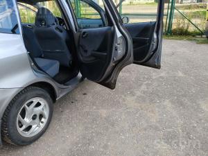 Pelēks Honda Jazz 2006 Daugavpils, ar dzinēja tilpumu 1.30 L un nobraukumu 252 tūkst. km par 1200 €, foto 8 vietnē AUTOMOTO.COM.LV
