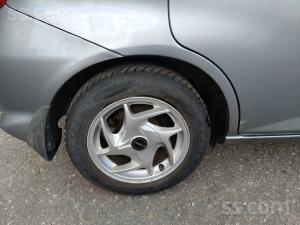 Pelēks Honda Jazz 2006 Daugavpils, ar dzinēja tilpumu 1.30 L un nobraukumu 252 tūkst. km par 1200 €, foto 14 vietnē AUTOMOTO.COM.LV