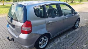 Pelēks Honda Jazz 2006 Marijampole, ar dzinēja tilpumu 1.34 L un nobraukumu 188 tūkst. km par 800 €, foto 6 vietnē AUTOMOTO.COM.LV