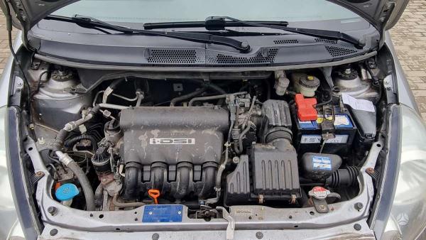 Pelēks Honda Jazz 2006 Marijampole, ar dzinēja tilpumu 1.34 L un nobraukumu 188 tūkst. km par 800 €, foto 10 vietnē AUTOMOTO.COM.LV