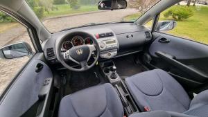 Pelēks Honda Jazz 2006 Marijampole, ar dzinēja tilpumu 1.34 L un nobraukumu 188 tūkst. km par 800 €, foto 12 vietnē AUTOMOTO.COM.LV