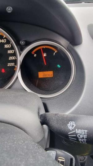 Pelēks Honda Jazz 2006 Marijampole, ar dzinēja tilpumu 1.34 L un nobraukumu 188 tūkst. km par 800 €, foto 13 vietnē AUTOMOTO.COM.LV