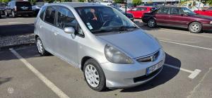 Grey Honda Jazz 2007 in Vilnius, with an engine capacity of 1.24 L and mileage of 223 thousand km for 850 €, photo  on AUTOMOTO.COM.LV