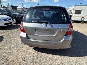 Pelēks Honda Jazz 2007 Kauņa, ar dzinēja tilpumu 1.34 L un nobraukumu 200 tūkst. km par 3400 €, foto 6 vietnē AUTOMOTO.COM.LV
