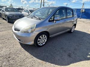 Pelēks Honda Jazz 2007 Kauņa, ar dzinēja tilpumu 1.34 L un nobraukumu 200 tūkst. km par 3400 €, foto 7 vietnē AUTOMOTO.COM.LV